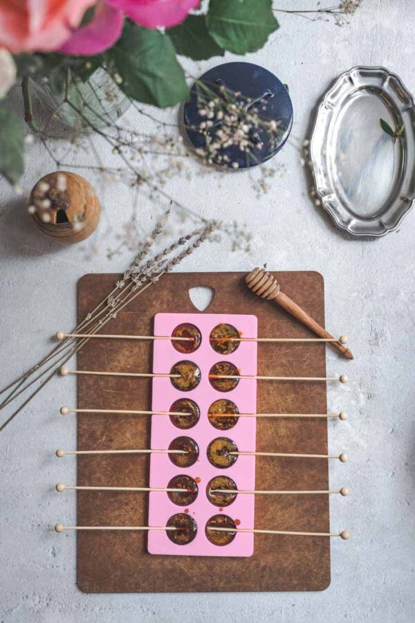 Homemade Lavender Vanilla Honey Lollipops - Frolic & Fare