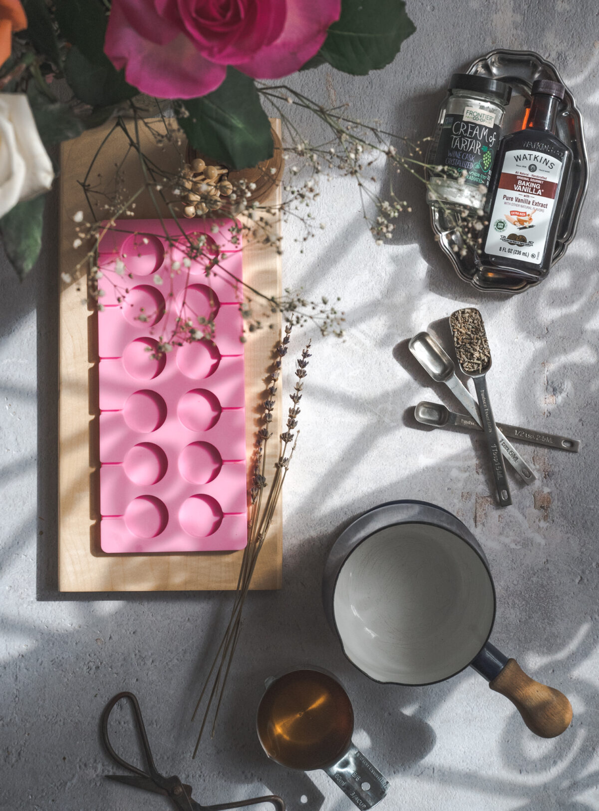 Homemade Lavender Vanilla Honey Lollipops - Frolic & Fare