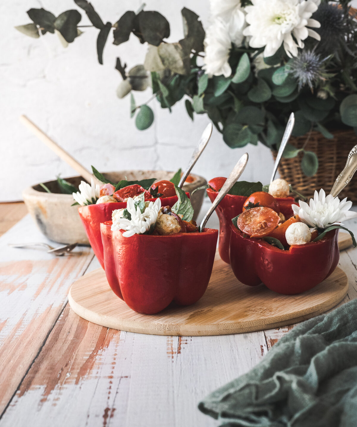 Roasted Red Pepper Caprese Salad