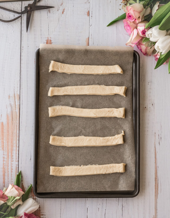 Carrot Shaped Stuffed Crescent Rolls - Frolic & Fare
