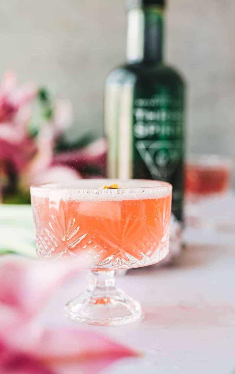 Adaptogenic herbal mocktail - Frolic and Fare