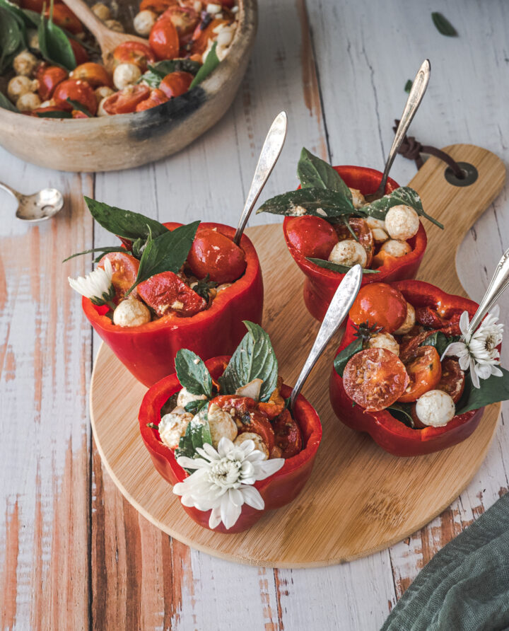 Roasted Red Pepper Caprese Salad