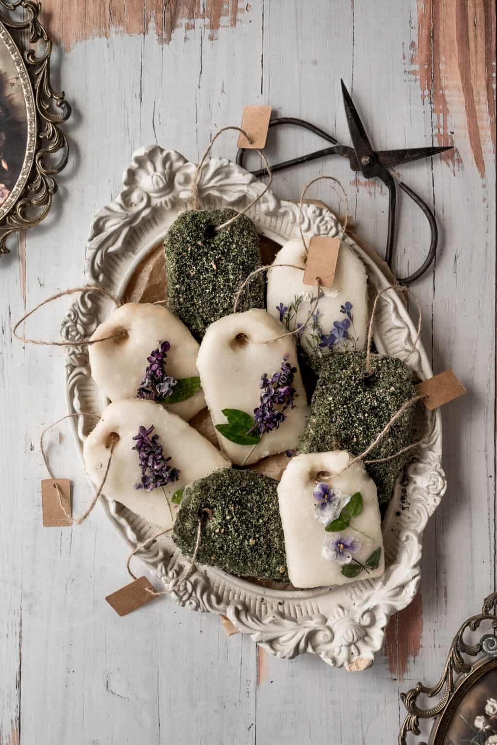 How To Make Edible Moss For Woodland Cakes - Frolic & Fare